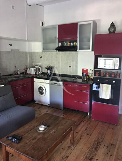 Appartement à vendre - Carcassonne, Cité Médiévale, Barbacane, Trivalle - 2 pièces - 1 chambre