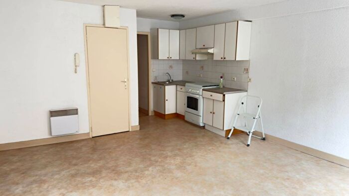 Appartement à louer - Est, Saint-Junien - 2 pièces - 1 chambre