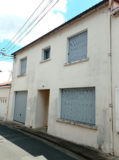 Maison 5 pièces à louer à Saint-Maixent-l'École