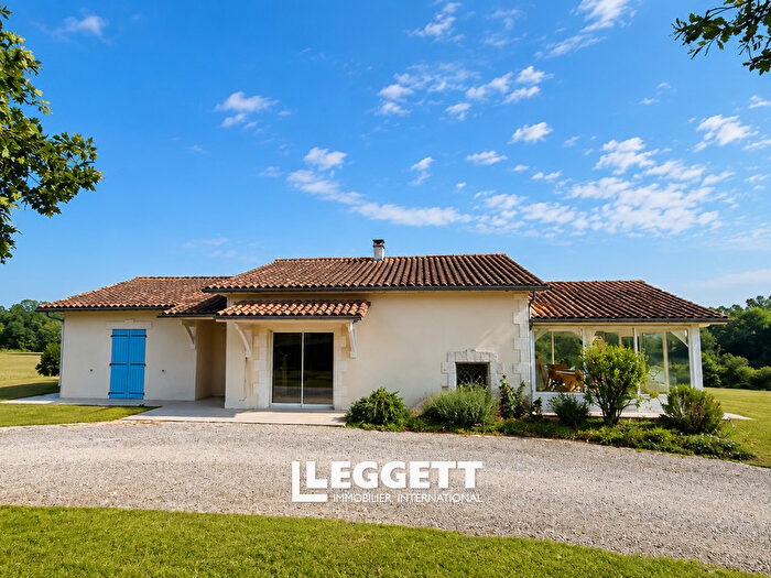 Eygurande-et-Gardedeuil : Maison 4 pièces à vendre