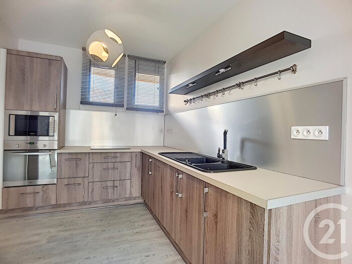 Appartement à louer - Tours, Beaujardin - 3 pièces - 2 chambres