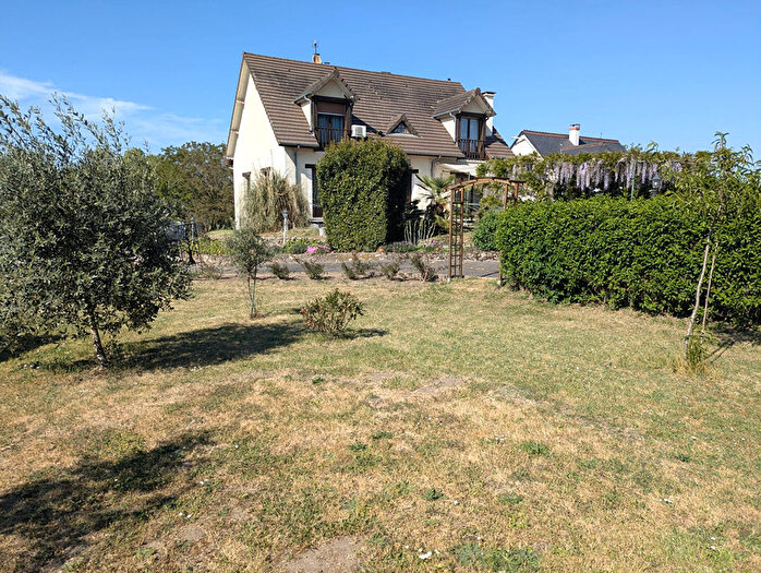 Maison à vendre - Saint-Georges-sur-Cher - 6 pièces - 4 chambres