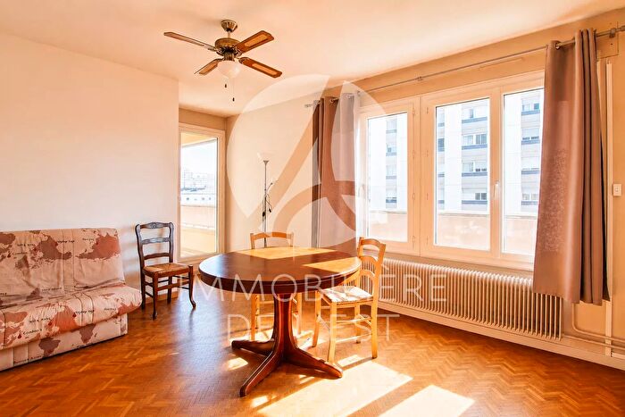 Lyon 7ème, Guillotière : Appartement 4 pièces à vendre