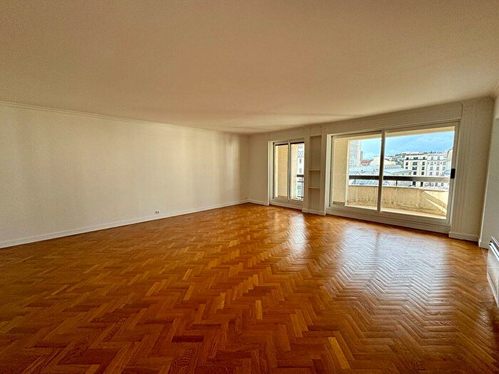 Appartement 4 pièces à Henri Barbusse, Levallois-Perret, à louer