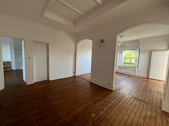 Étrépagny : Appartement 5 pièces à vendre