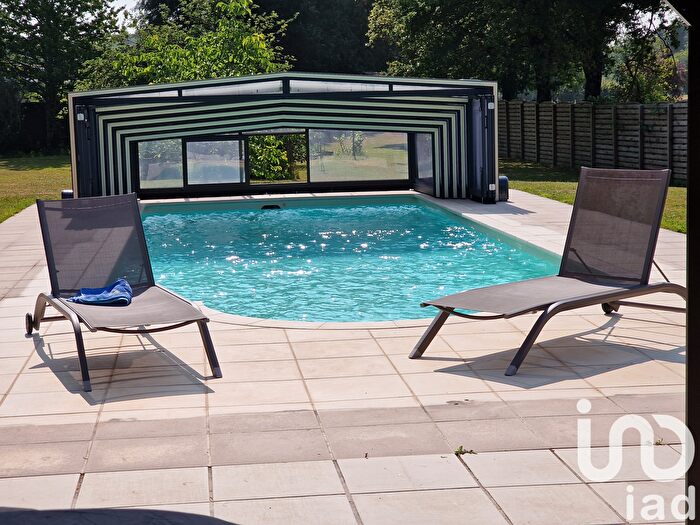 Maison à vendre - Abjat-sur-Bandiat - 5 pièces - 4 chambres