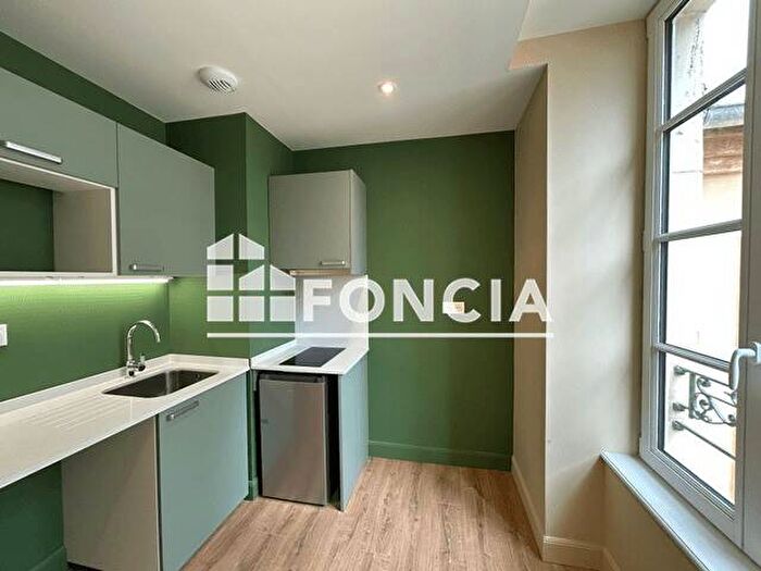 Appartement à louer - Thermal-Vieux-Vican, Vichy - 1 pièce