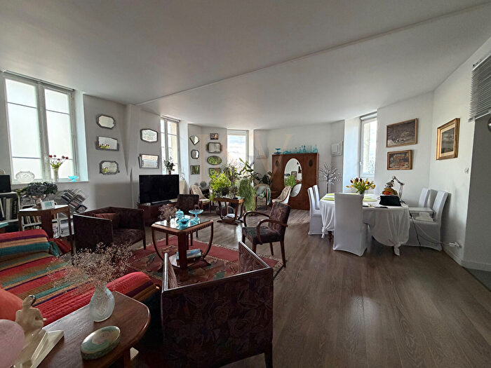 Appartement à vendre - Mâcon, Centre-ville - 3 pièces - 2 chambres