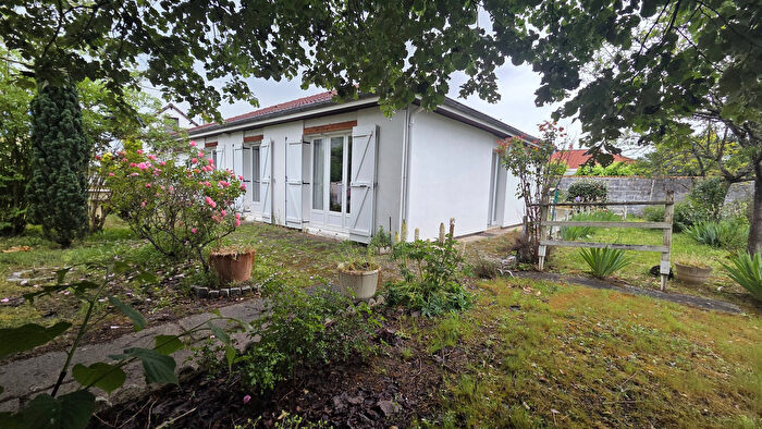 Vierzon, Bourgneuf : Maison 3 pièces à vendre