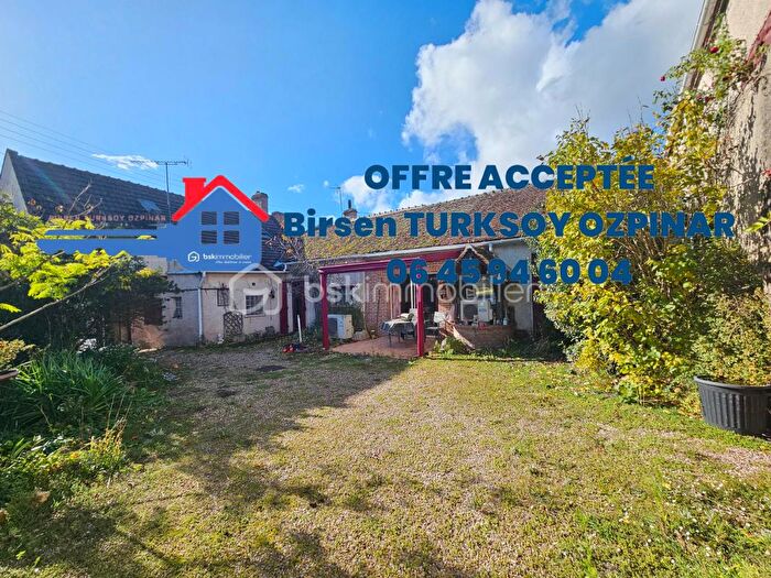 Maison à vendre - Saint-Gondon - 5 pièces - 3 chambres