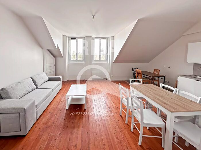 Appartement à louer - Nantes, Hauts-Pavés, Saint-Pasquier, Saint-Félix, Université - 4 pièces - 3 chambres