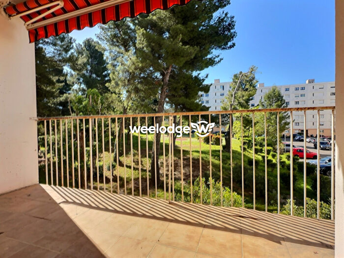 Appartement à vendre - Marseille e  - 5 pièces - 4 chambres