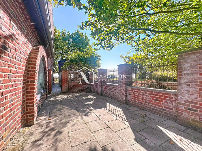 Maison à vendre - Bachy - 10 pièces - 6 chambres