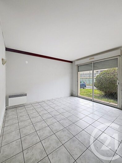 Appartement à louer - Villeneuve-sur-Lot, Sainte-Catherine - 2 pièces - 1 chambre