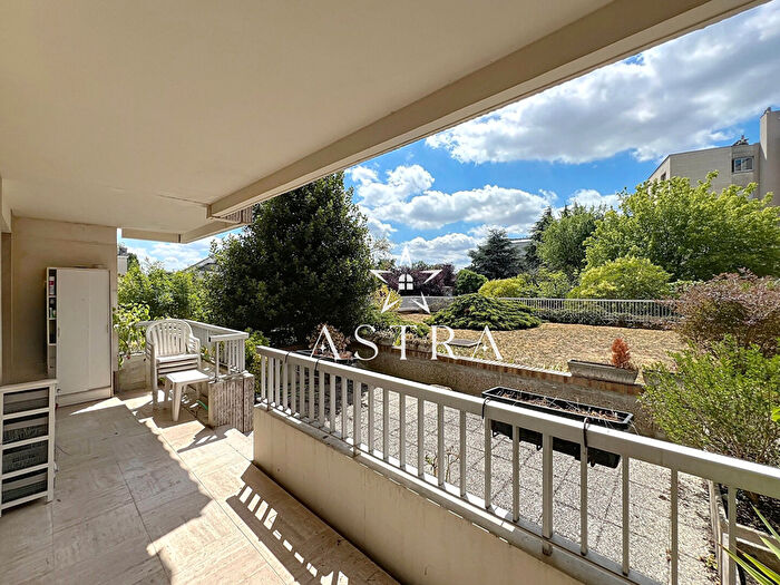 Appartement à vendre - Le Plessis-Robinson, Coteau - 4 pièces - 3 chambres