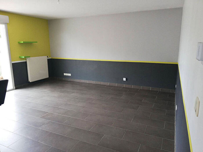 Sergy : Appartement 3 pièces à louer