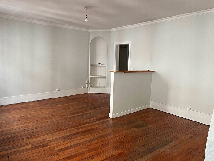 Appartement à louer - Montmartre, Paris ème arrondissement - 2 pièces - 1 chambre