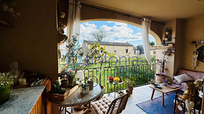 Appartement à vendre - Uzès - 2 pièces - 1 chambre