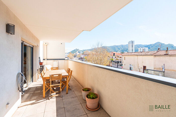 Appartement à vendre - Marseille e , Pont de Vivaux - 2 pièces - 1 chambre