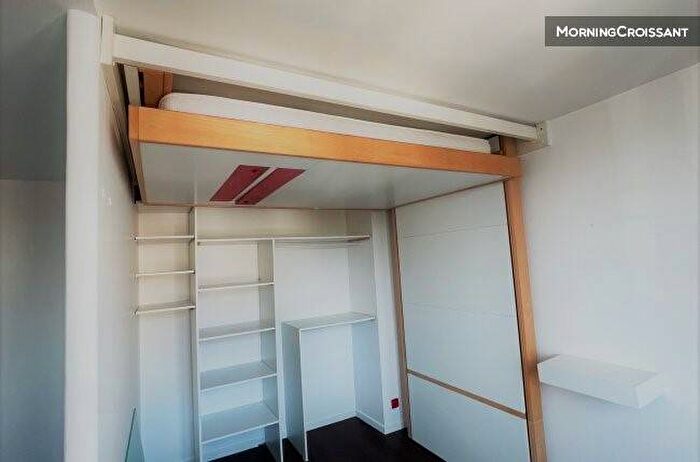 Appartement à louer - Plateau Ouest, Suresnes - 1 pièce