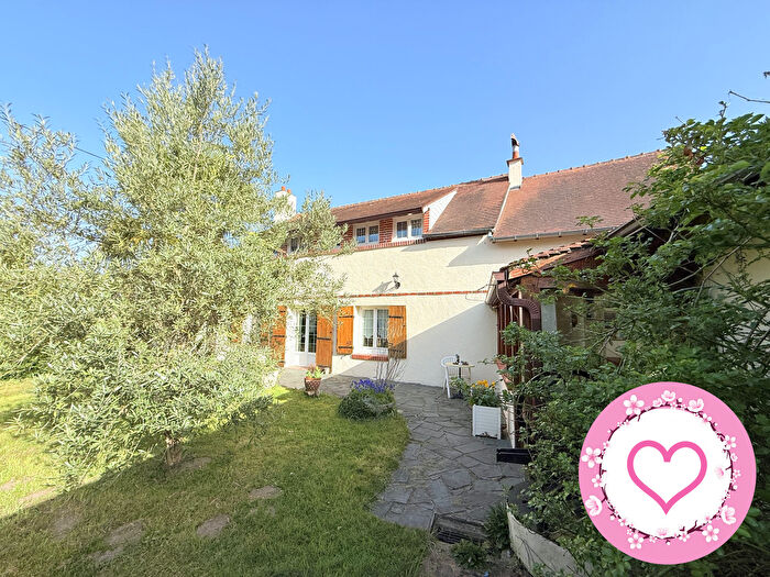 Maison à vendre - Bray-en-Val - 5 pièces - 4 chambres