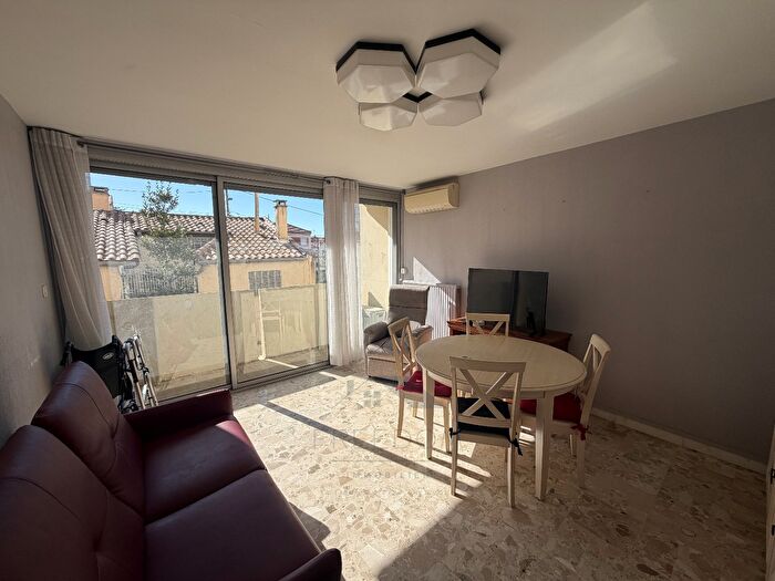 Appartement à vendre - Béziers, Champ de Mars - 3 pièces - 2 chambres