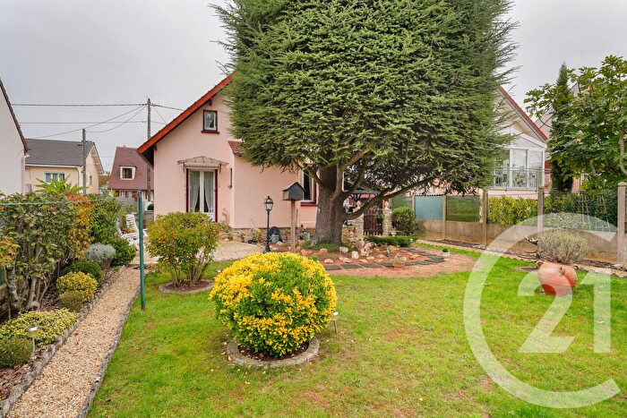 Maison à vendre - Combs-la-Ville, République - 5 pièces - 3 chambres