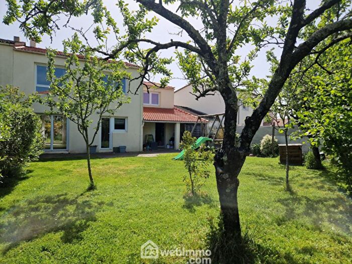 Maison 5 pièces à La Roche-sur-Yon, Val dOrnay, Saint-André dOrnay, Forges, à vendre