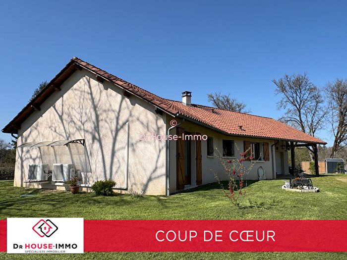 Maison à vendre - Milhac-de-Nontron - 5 pièces - 3 chambres