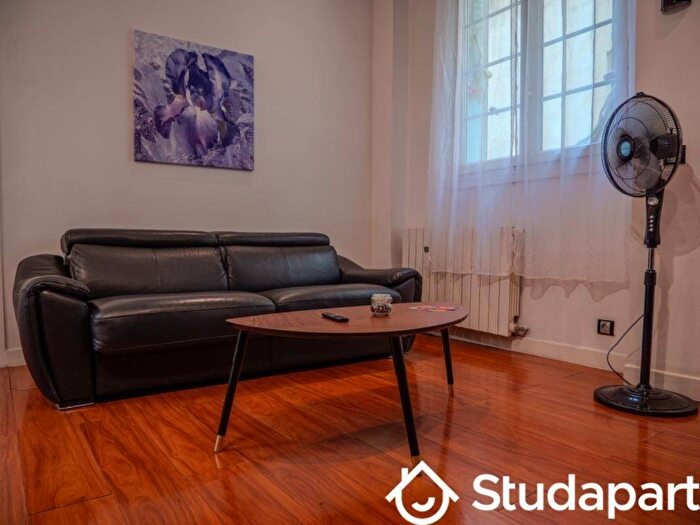 Appartement à louer - Musiciens, Thiers, Nice - 1 pièce - 1 chambre