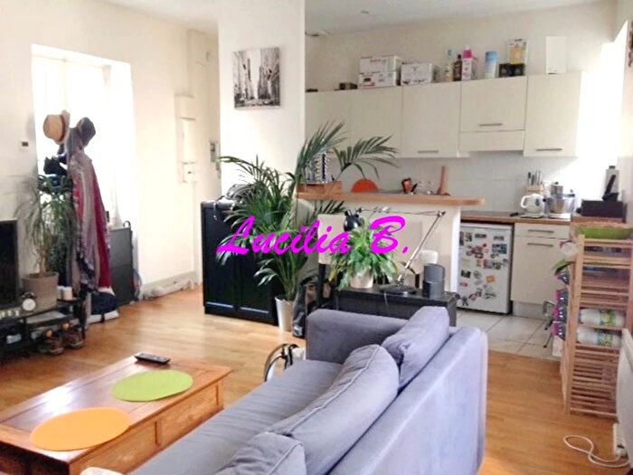 Appartement à louer - Tours, Centre-ville - 2 pièces - 1 chambre