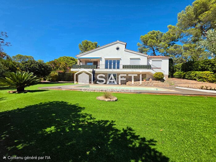 Maison 6 pièces à Saint-Raphaël, Boulouris, à vendre