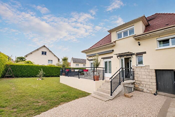 Cires-lès-Mello : Maison 6 pièces à vendre