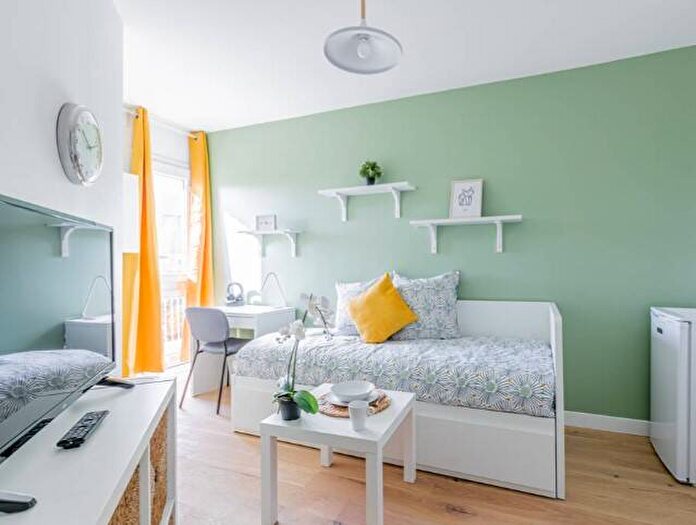 Appartement à louer - Gare, Saint-Denis - 1 pièce