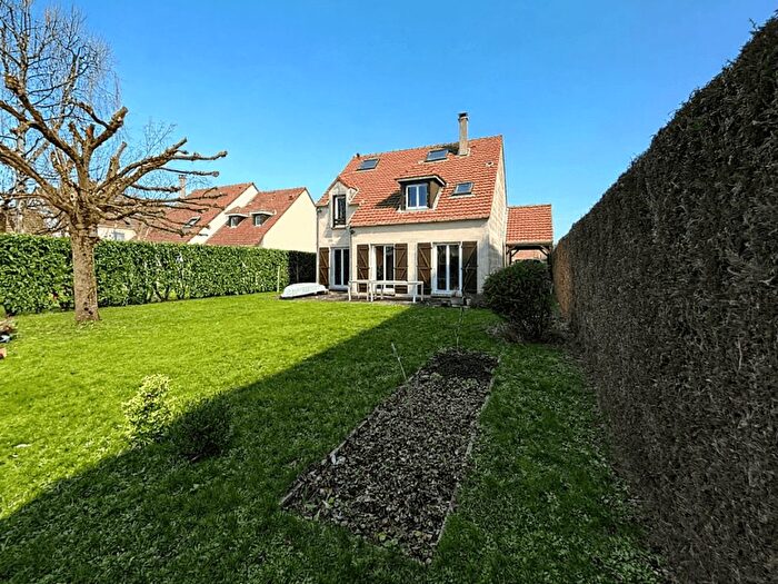 Maison à vendre - Toussus-le-Noble - 7 pièces - 5 chambres