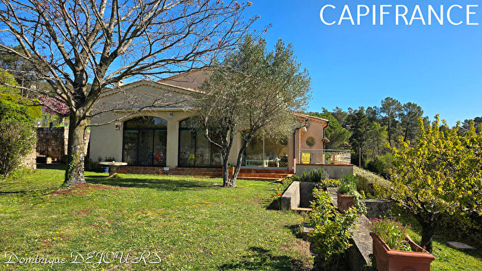 Maison à vendre - Lyas - 8 pièces - 5 chambres