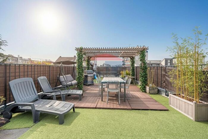 Maison à vendre - Montreuil, Solidarité, Carnot - 4 pièces - 3 chambres