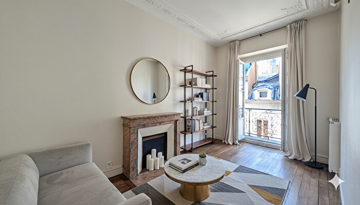 Appartement à vendre - Nantes, Centre-ville - 2 pièces - 1 chambre