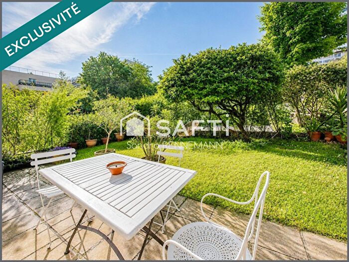 Appartement 2 pièces à vendre à Courbevoie, Bécon