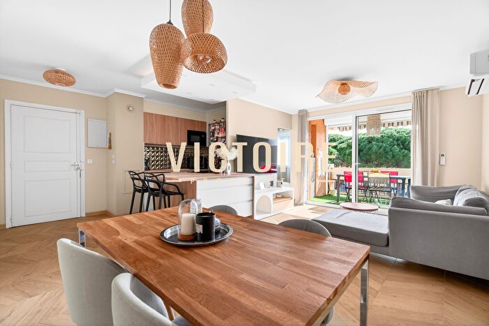 Appartement à vendre - Cassis - 4 pièces - 3 chambres