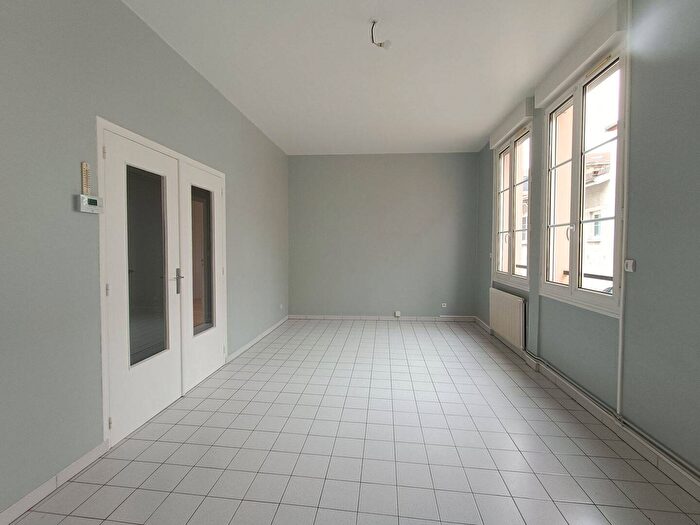 Barbâtre-Saint Remy-Verrerie, Reims : Appartement 3 pièces à louer