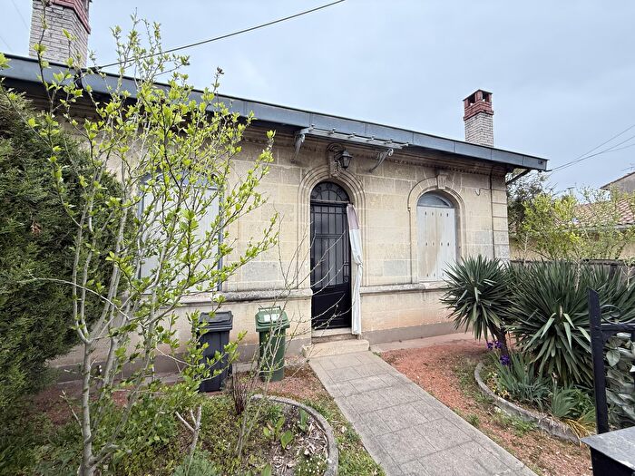 Le Bouscat, Lyautey, Champ de Courses : Maison 4 pièces à vendre
