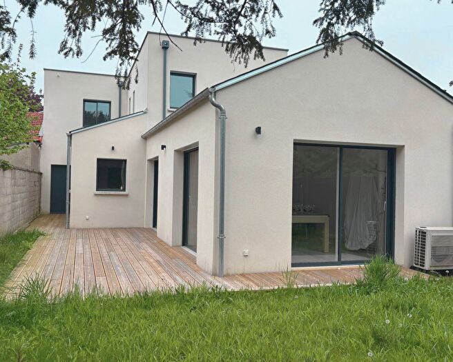 Saint-Jean-de-Braye : Maison 5 pièces à louer