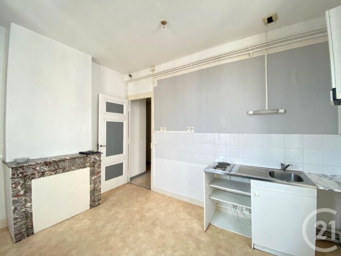 Appartement à louer - Saint-Étienne, Tardy, Colline des Pères, Bizillon - 3 pièces - 2 chambres