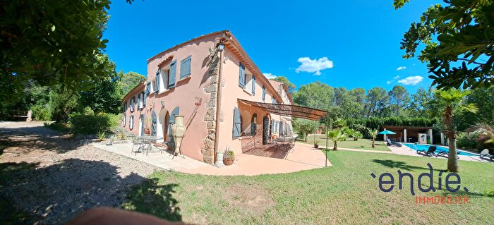 Maison à vendre - Villecroze - 15 pièces - 10 chambres