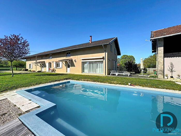 Maison à vendre - Romenay - 7 pièces - 4 chambres
