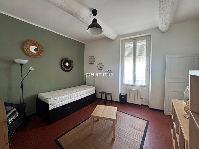 Appartement 1 pièce à Salon-de-Provence, Centre-ville, à louer