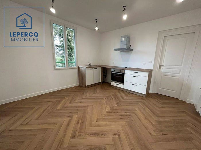 Maison 4 pièces à louer - Neuilly-Saint-Front