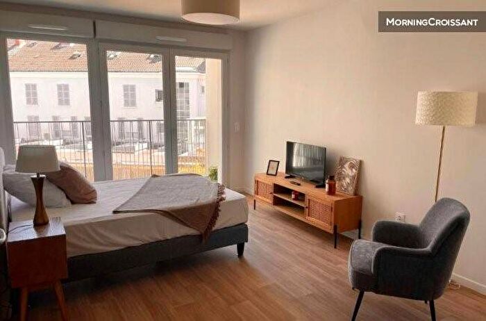 Appartement à louer - Centre-Léon Bourgeois, Châlons-en-Champagne - 1 pièce