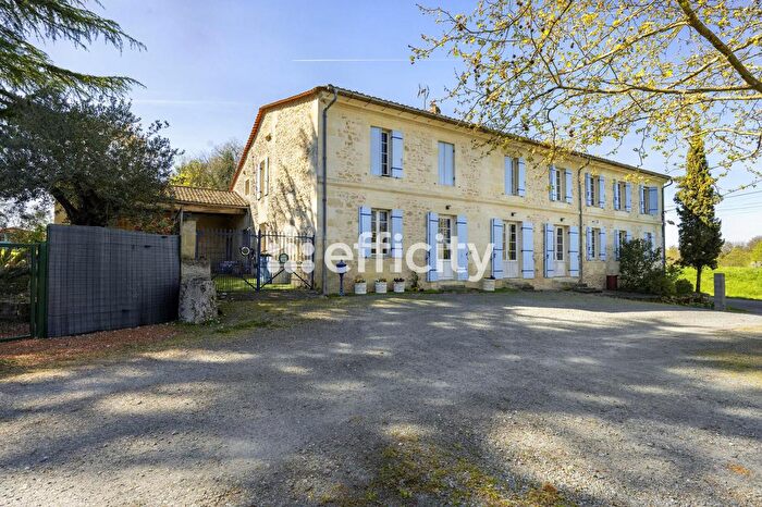 Maison à vendre - Blésignac - 7 pièces - 4 chambres